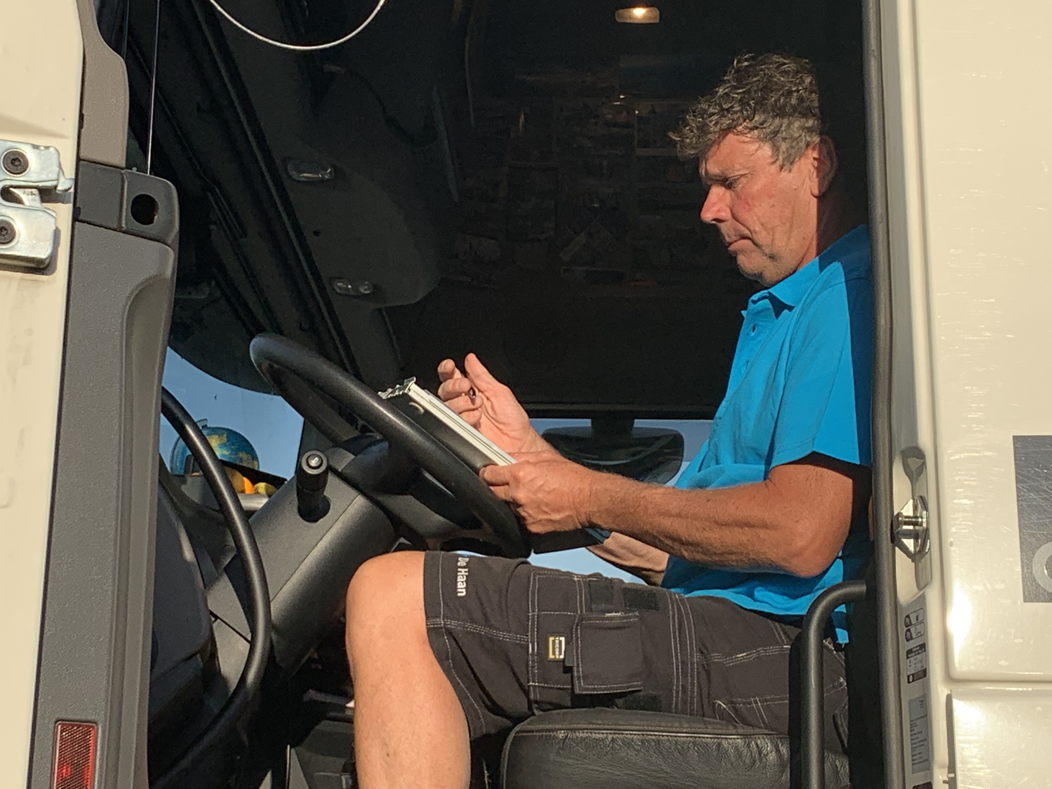 Why are the Dutch so good at speaking English?